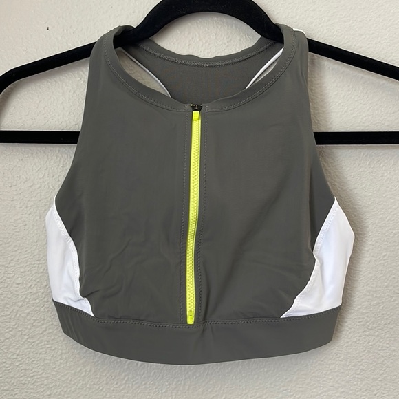 Athleta | Intimates & Sleepwear | Womens Athleta Sports Bra | Poshmark